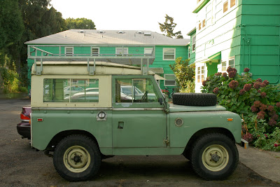 OLD PARKED CARS.: 1970 Land Rover Series IIa.