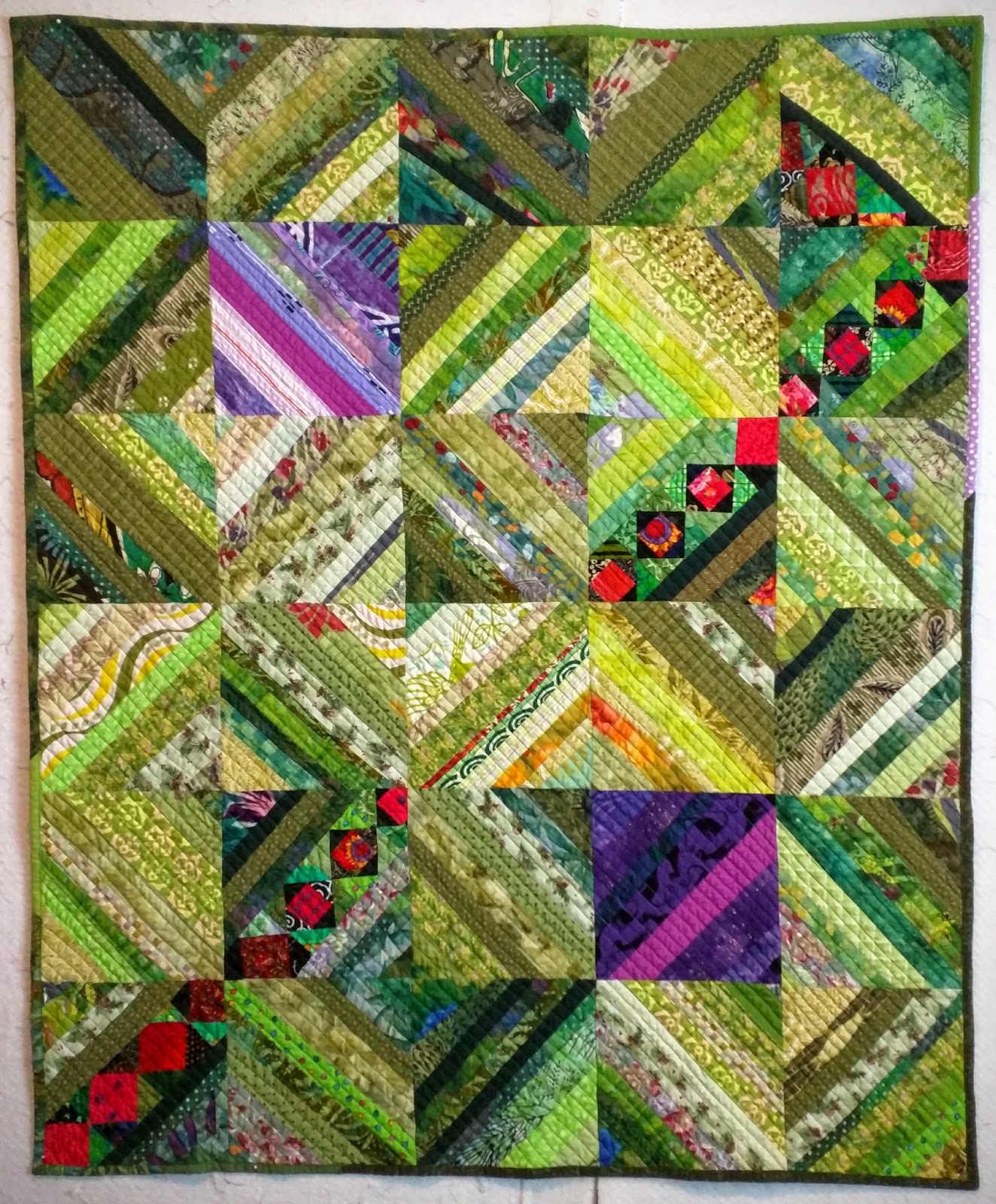 String Thing Along: Green Strings with a Bit of Paper Piecing