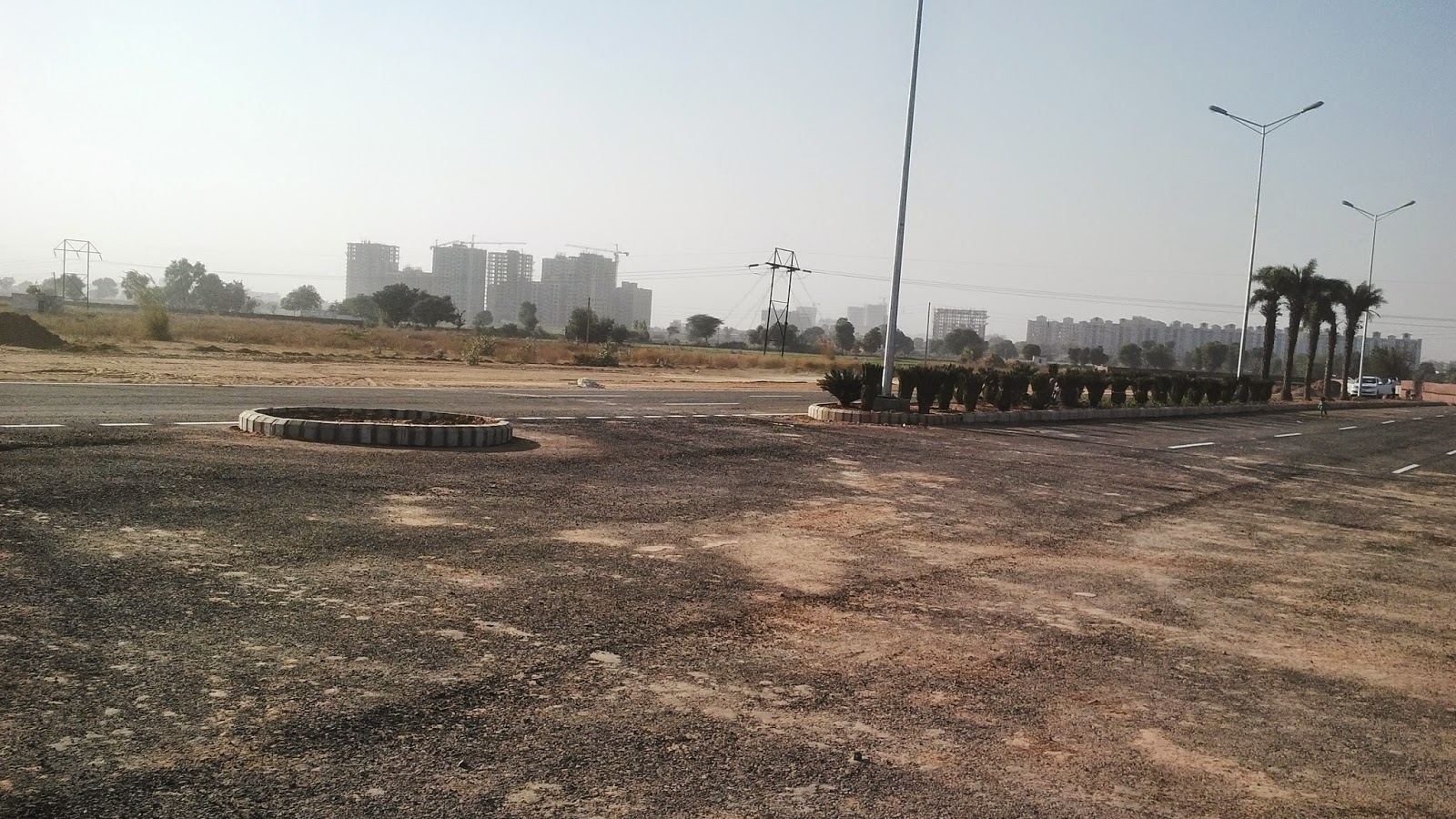 DLF Upcoming Township Exclusive Floors on NH8 Sec-77 Gurgaon - MR Square