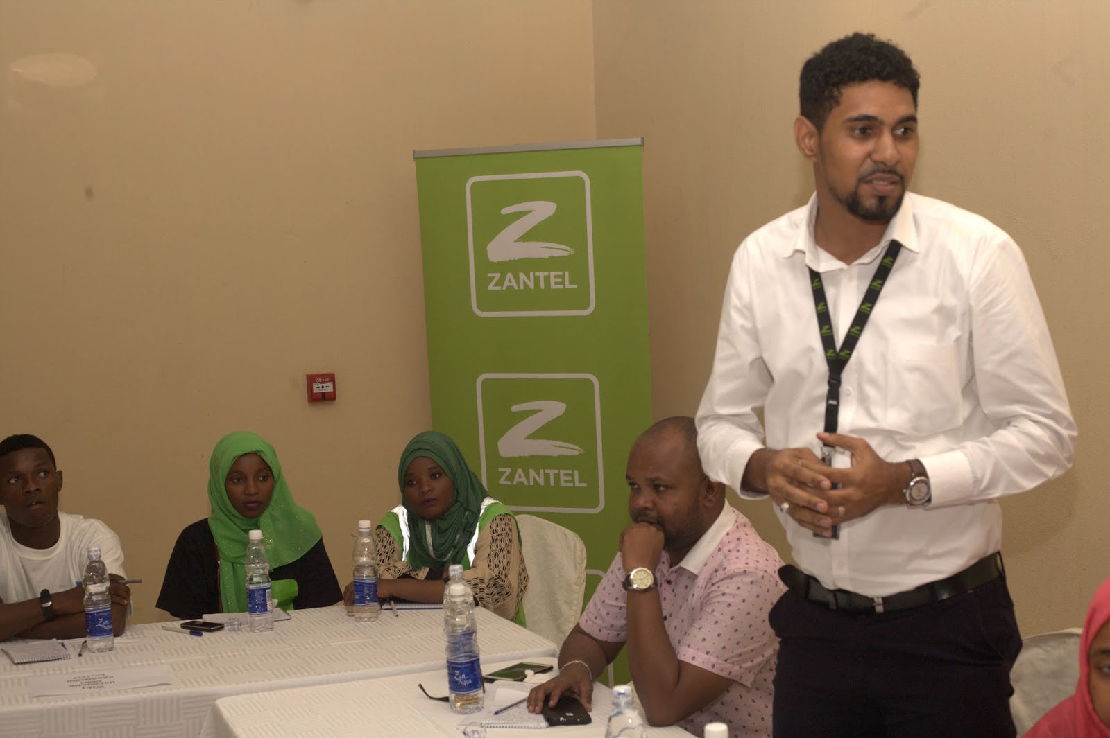ZANTEL UNVEILS SPECIAL PACK FOR TOURISTS IN ZANZIBAR - KILOLE MZEE BLOG