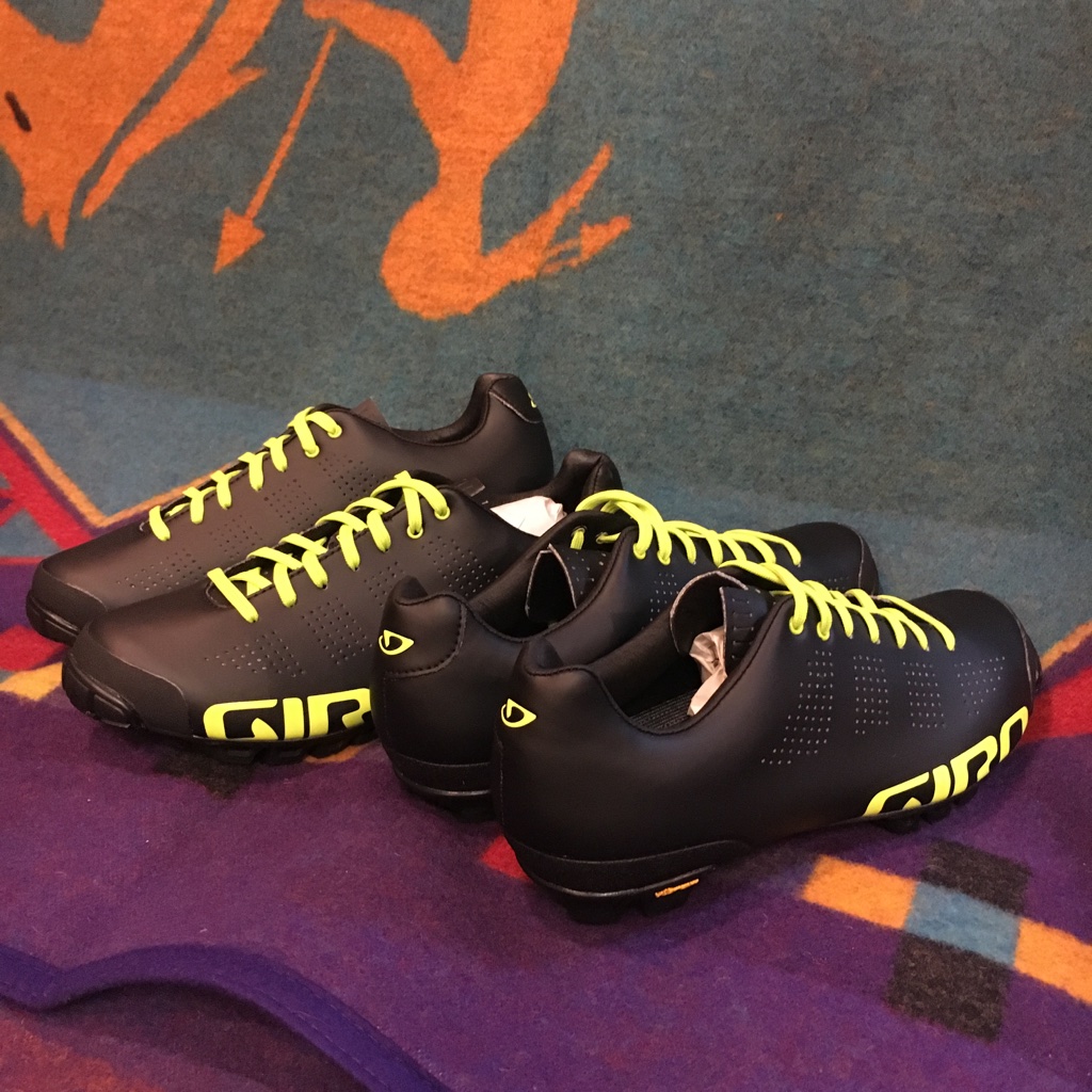 新着情報"GIRO Shoes" & "STEM DESIGN by BIORACER"
