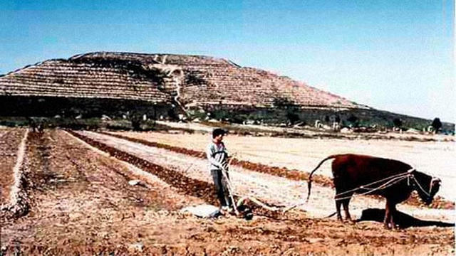 CREATION: Piramida Pyramid