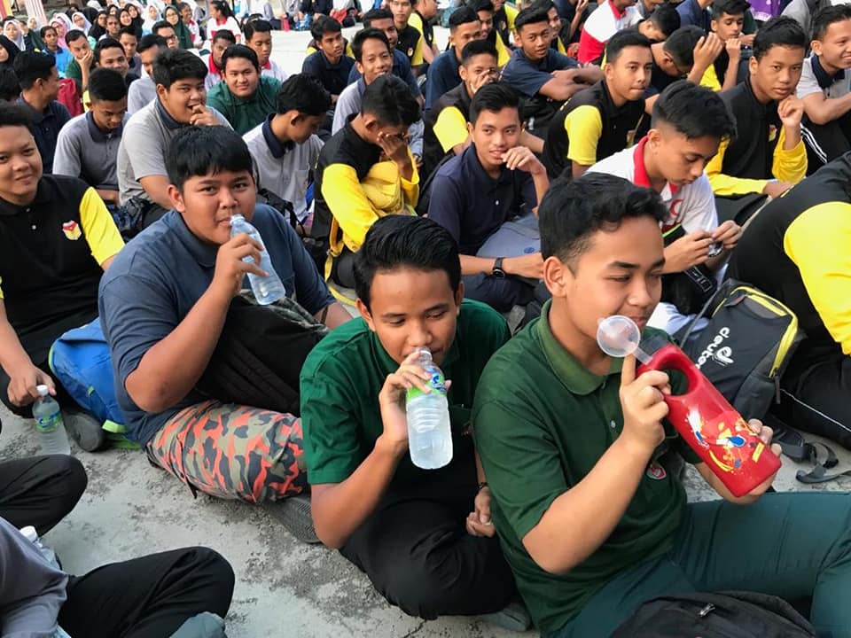 SMK SERI SEPANG: KEMPEN JOM MINUM AIR KOSONG H2O