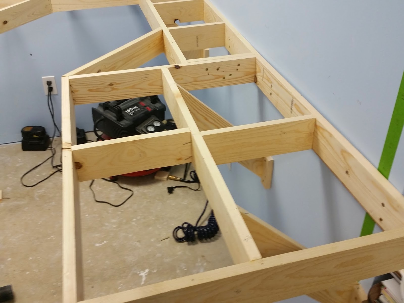 Wisconsin and Southern Northern Division: Benchwork Construction and ...