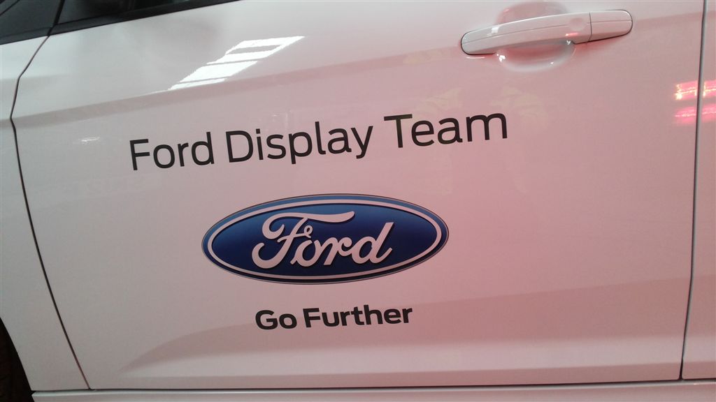 The Green I Signs Blog: Ford Focus ST Ford display team graphics for ...