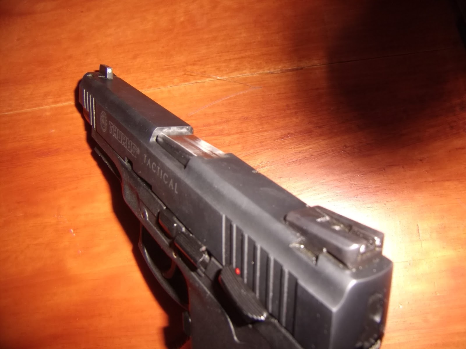 THE DAYWALKERSDAD: Beretta 92FS vs Taurus 24/7 OSS