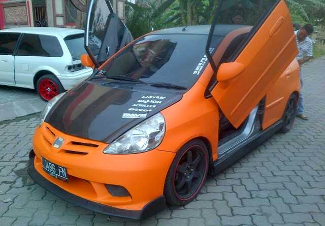 Modified Cars Honda Jazz RS ~ otomotif - Modification