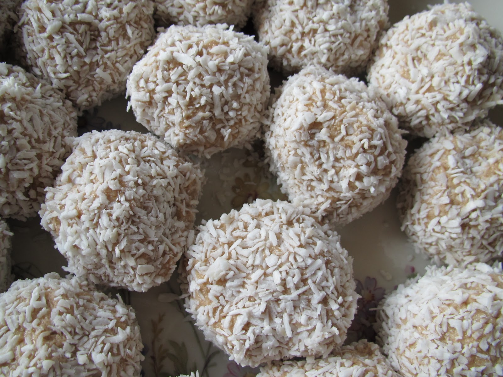 Mat och bak i Rosenlund: LJUSA HAVREBOLLAR