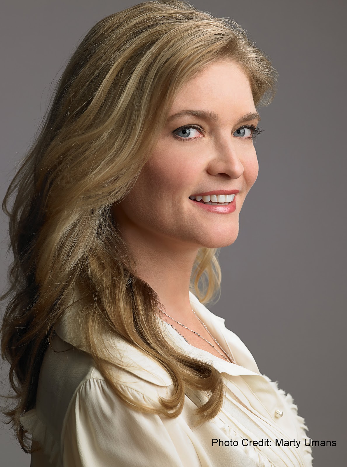 Reflections in the Light: Shana Farr Sings Julie Andrews for the ...