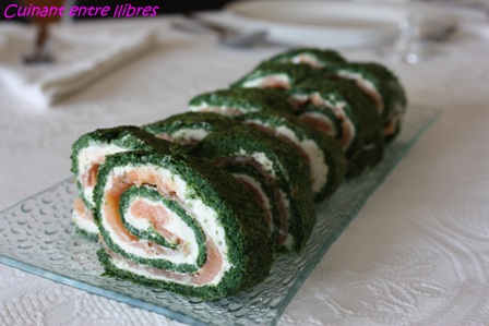 Cuinant entre llibres: Rotlle d’espinacs farcit de formatge i salmó