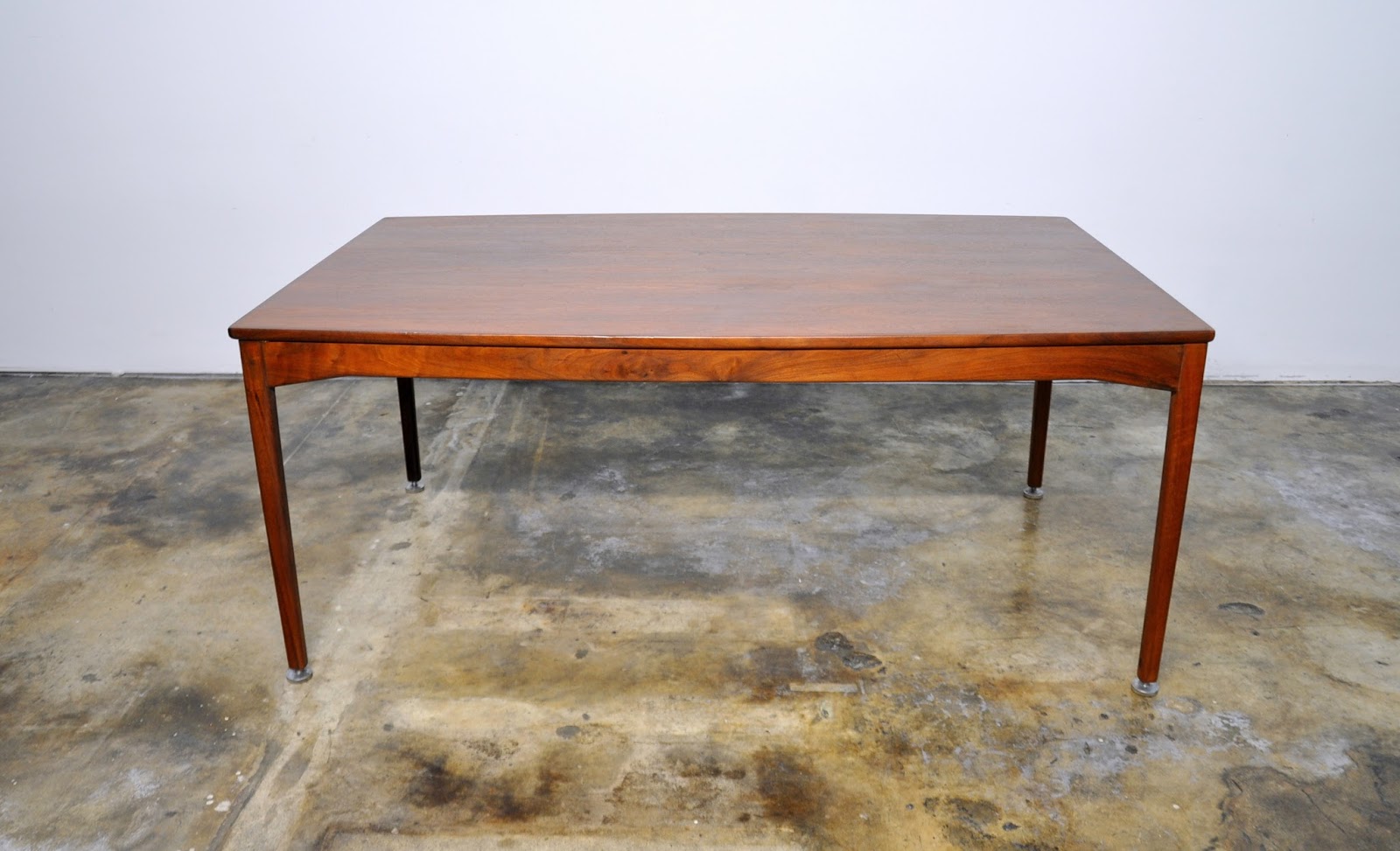SELECT MODERN: Jens Risom Dining Room Table