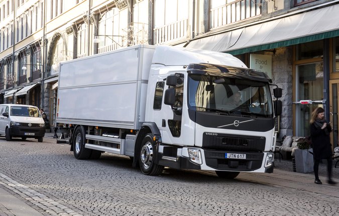 Volvo apresenta cabine low entry para a linha FE