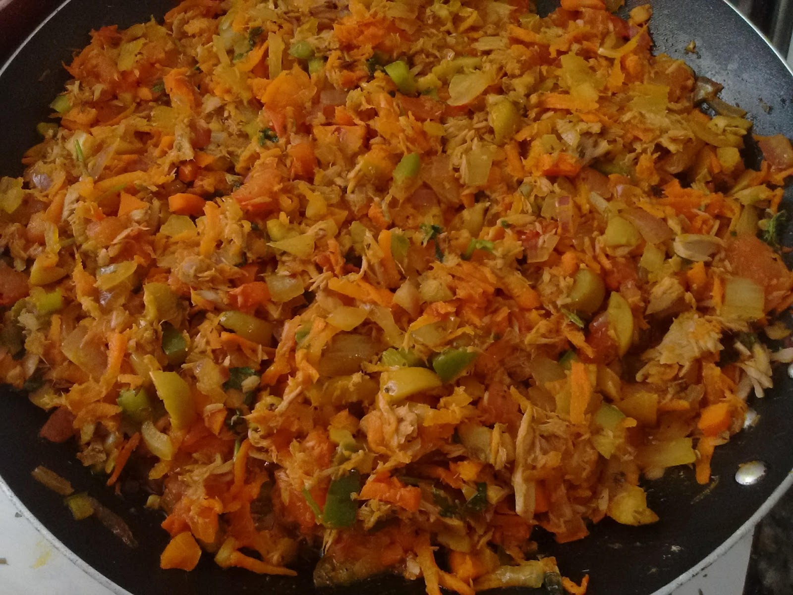 Cozinha com Saúde: REFOGADO DE ATUM COM LEGUMES