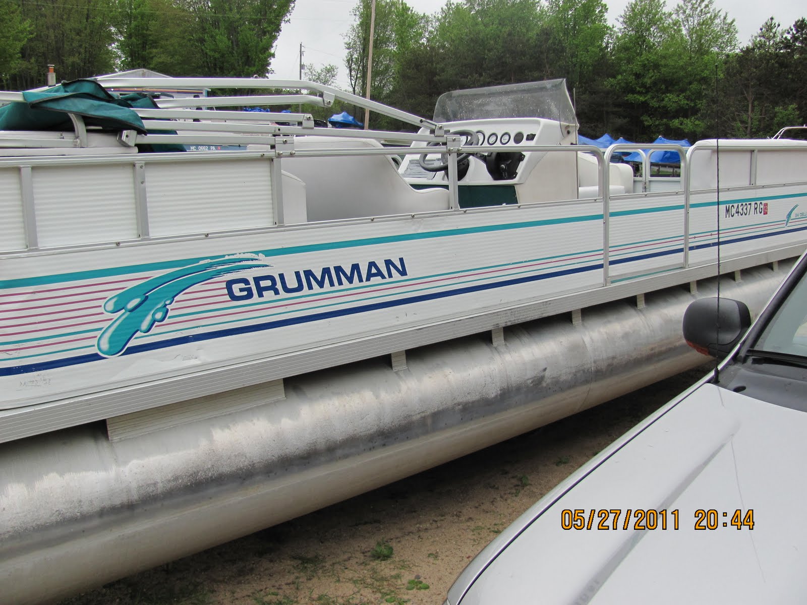1996 23 ft. Grumman Pontoon Boat: 1996 23 ft. Grumman Pontoon Boat w ...