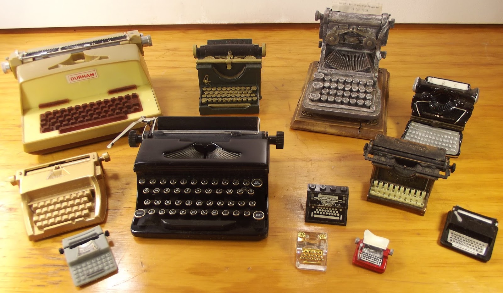 oz.Typewriter: Smallest Typewriter Collection