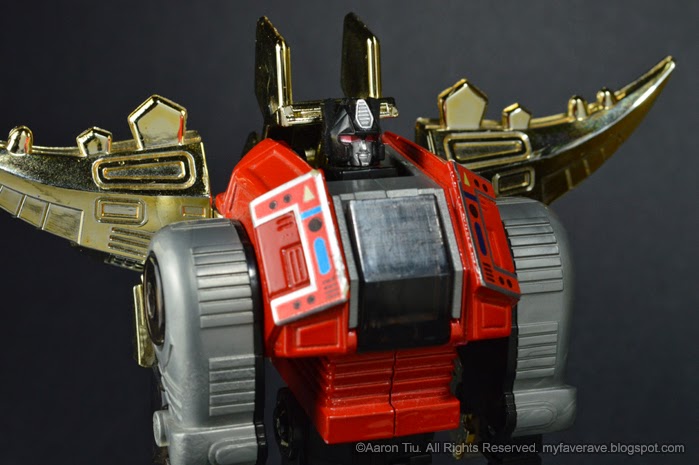 The Rave Corner: Transformers G1 Snarl Review