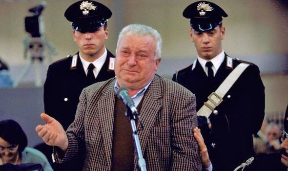 FragoleMature.it: PACCIANI | il Mostro di Firenze (Documentario)