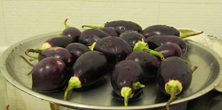 With Love from Mom's Kitchen: Bharwa Baigan/भरवां बैगन ( Stuffed ...