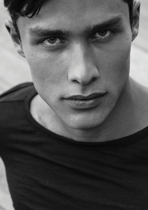 Lucas Goossens by Giovanni Martins | Client | Homotography