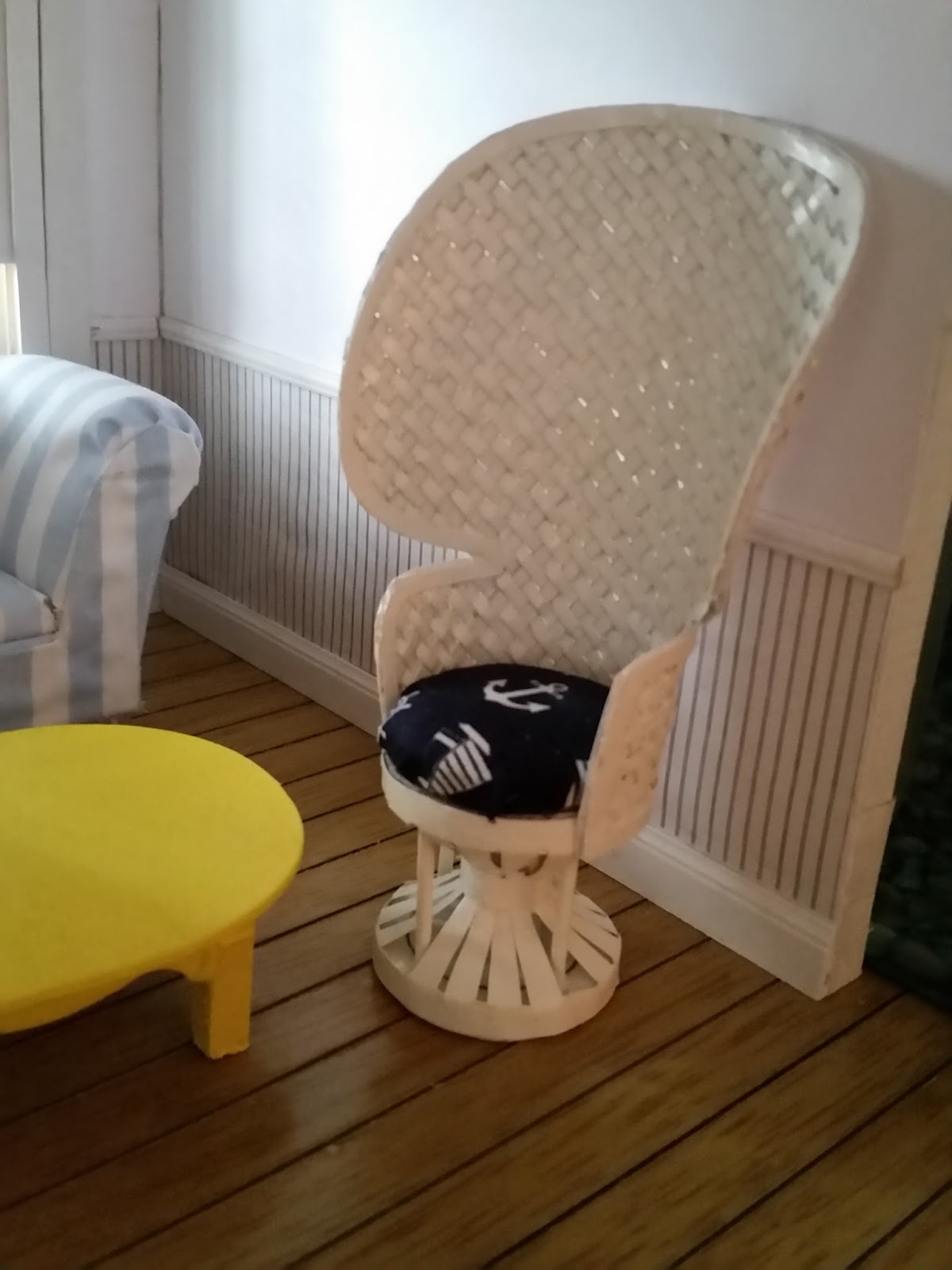 Dollhouse Miniature Furniture - Tutorials | 1 inch minis: Follower's ...