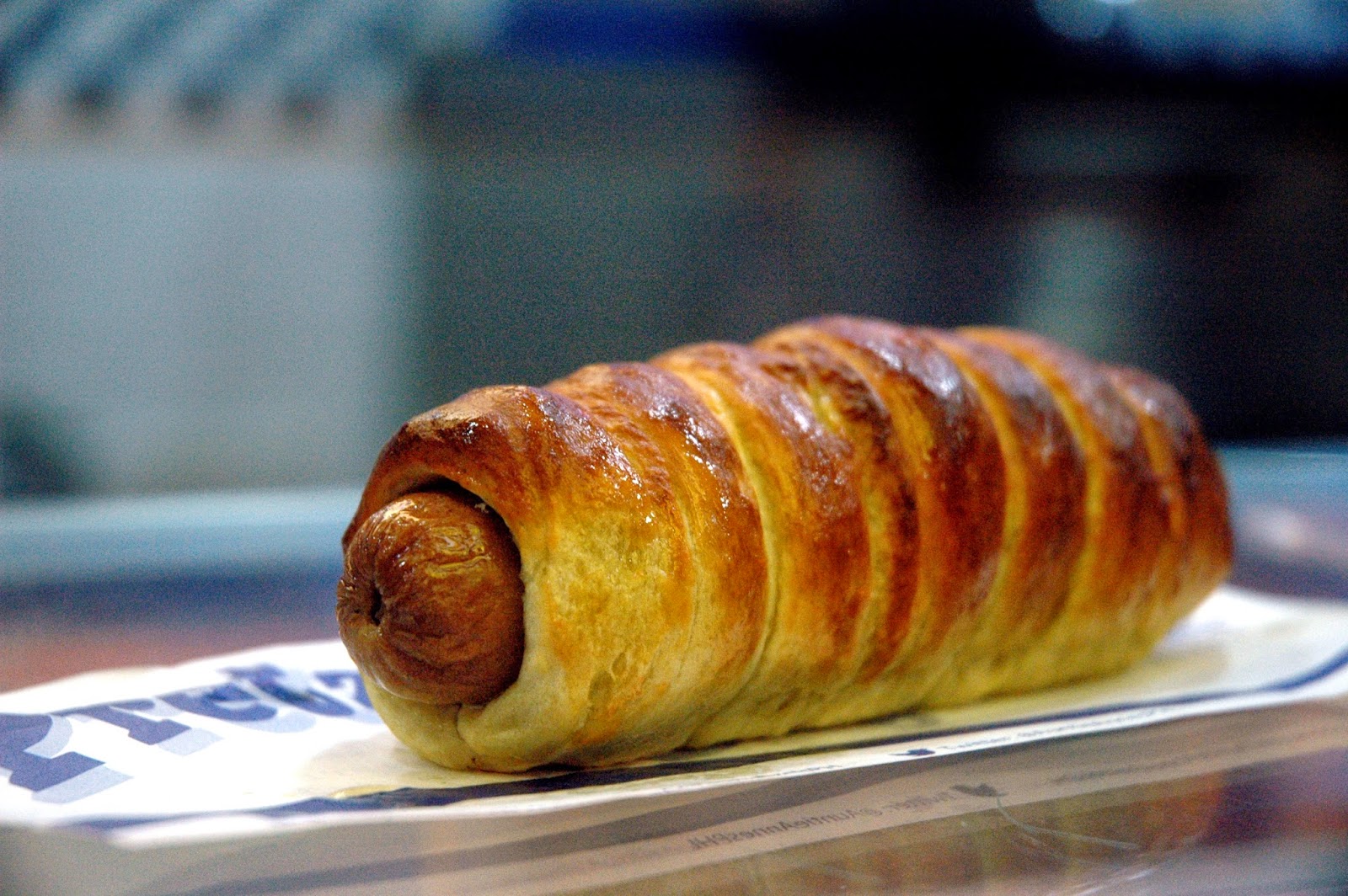 DUDE FOR FOOD: Pretzel Perfect at Auntie Anne's