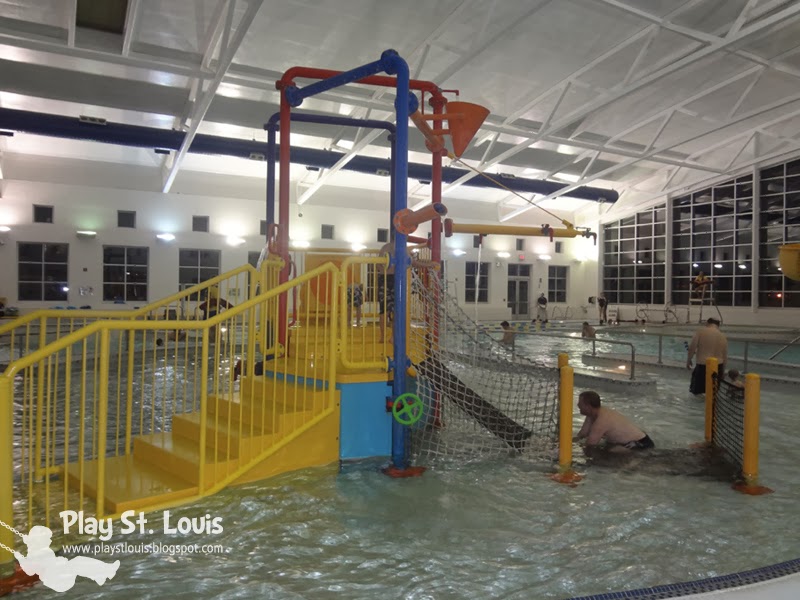 Play St. Louis: Ballwin Pointe Indoor Pool, Ballwin