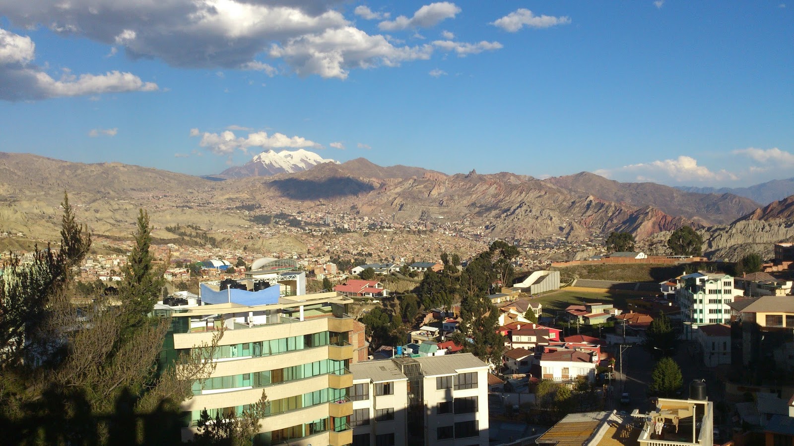 Yaaa!: El Monticulo - El Comienzo | La hermosa vista de la ciudad de La Paz