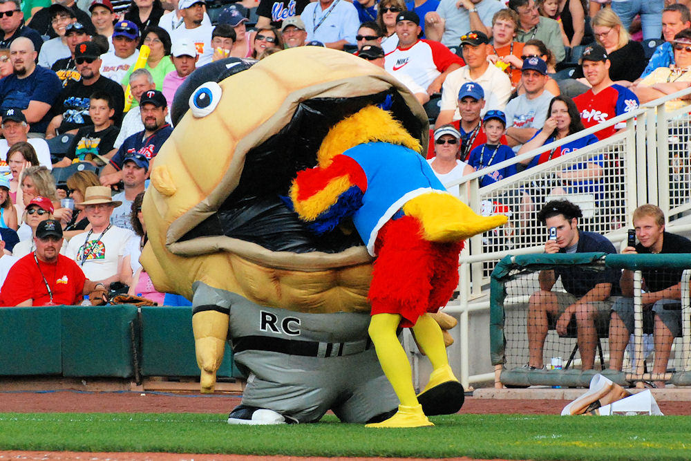 Radio Nut Josh: Podcast Episode 13 -- Dominic Latkovski of Zooperstars!