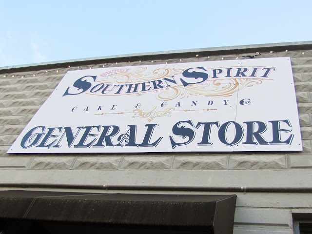 MISS MARY BOBO'S BOARDING HOUSE RESTAURANT