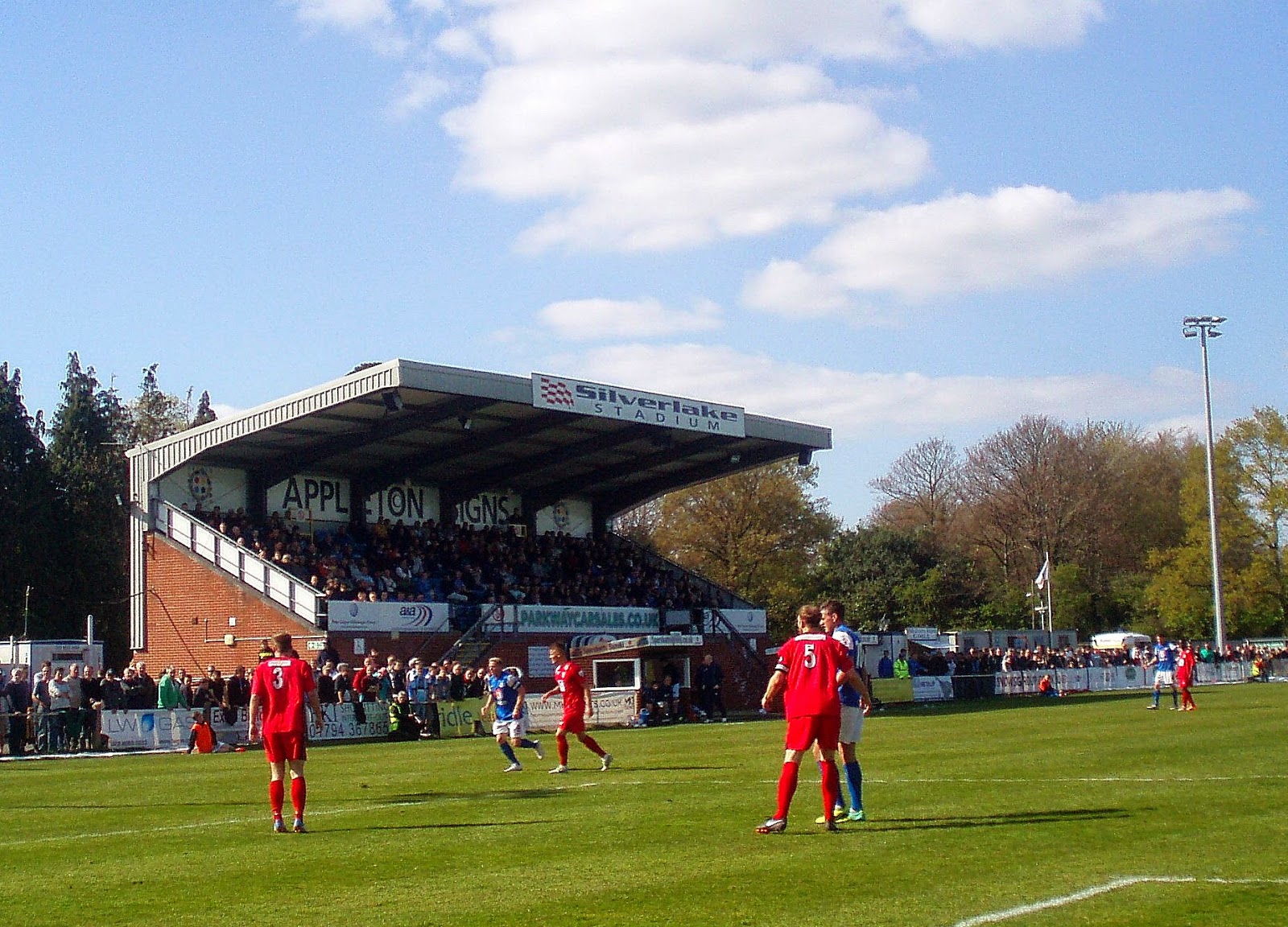 Hopping Around Hampshire: Eastleigh v Basingstoke Town