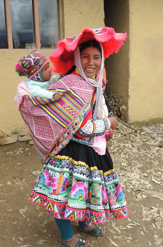 FOLK BAGS: La Lliclla