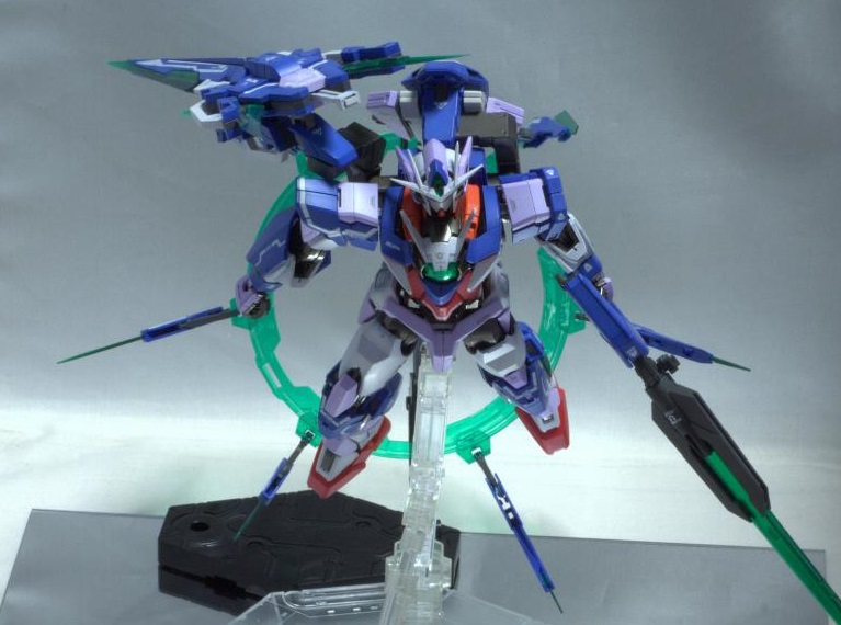 MechaMan Gunpla Blog: MG Gundam 00 Qan(T) Full Saber modeled by Enterprise