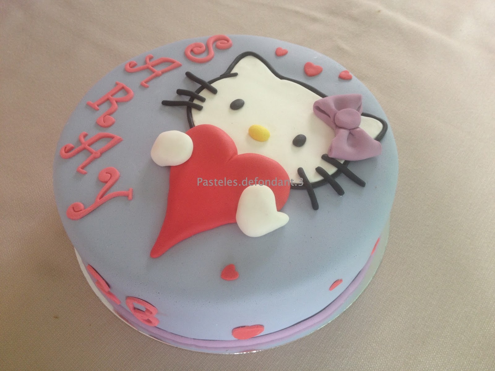Hello Kitty Saray | Pasteles de fondant