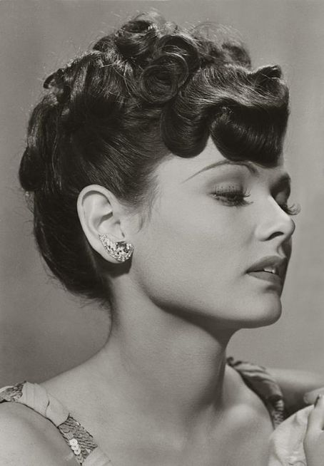 Classic Actresses from the Silver Screen: Gene Tierney (1920-1991 ...