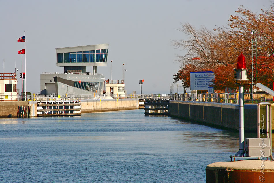 Chicago - Architecture & Cityscape: Chicago Harbor Lock..