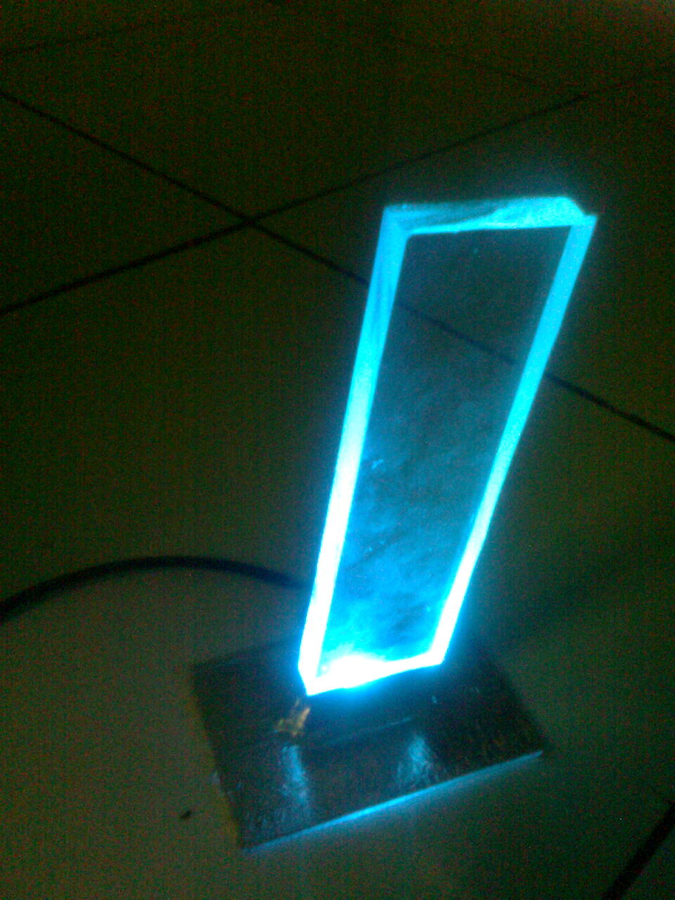 DIY ELECTRONICS PROJECTS: SIMPLE LED PROJECTS