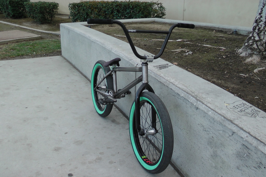 TheBikeCheck: Fit Hawk V2 Custom