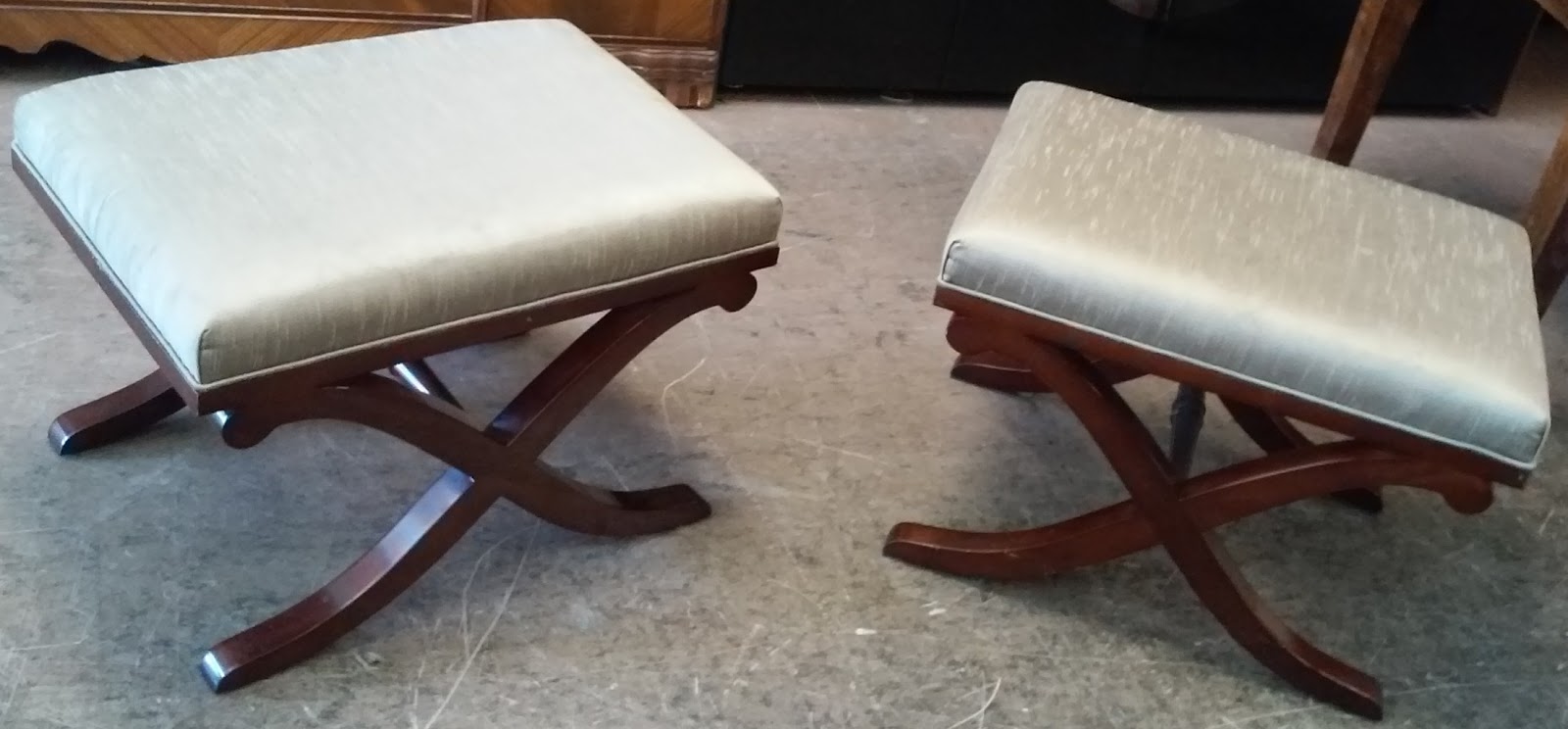 UHURU FURNITURE & COLLECTIBLES: SOLD 2' Wide Roman Style Bench (we have ...