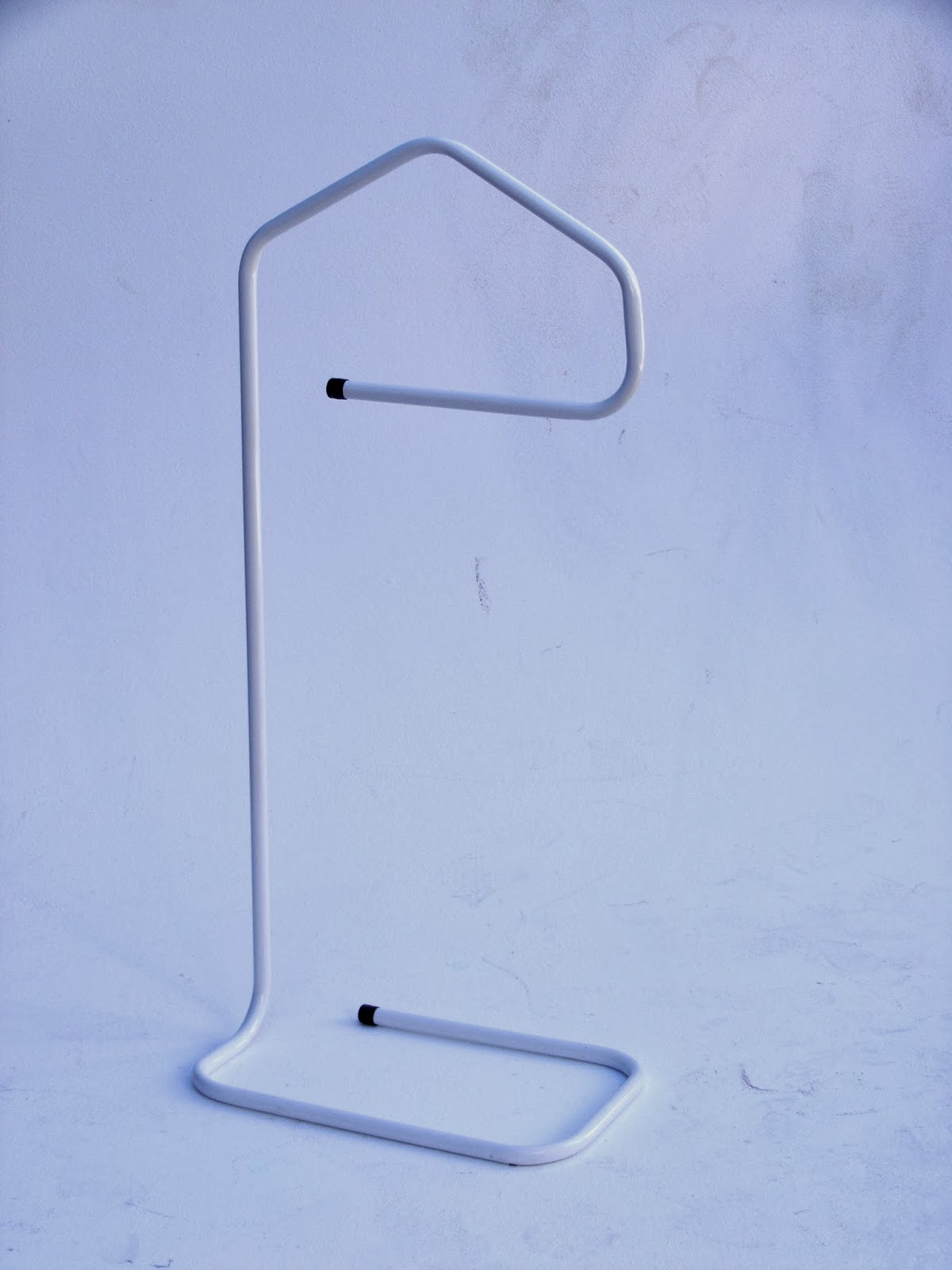 VAMP FURNITURE: This weeks new furniture stock at Vamp - 22 November 2013