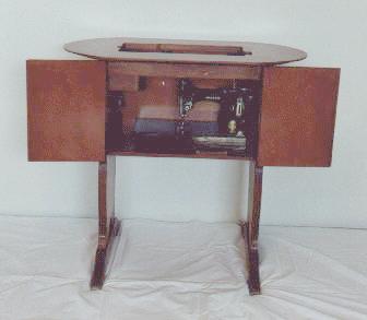 Photos of Singer Featherweight 221: Model 68 Cabinet, Table Extension ...