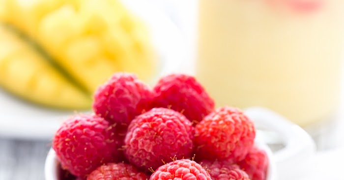 THE BEST MANGO RASPBERRY SUNSHINE SMOOTHIE - It's your life