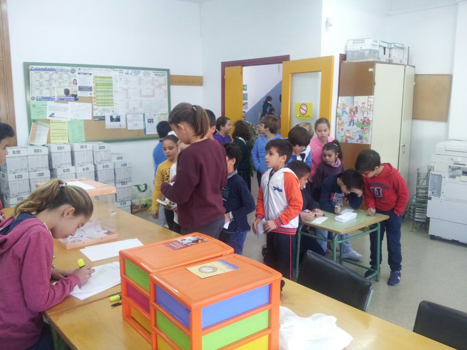 Un tercero para uno y tres terceros para todos: Un rincón para leer en ...