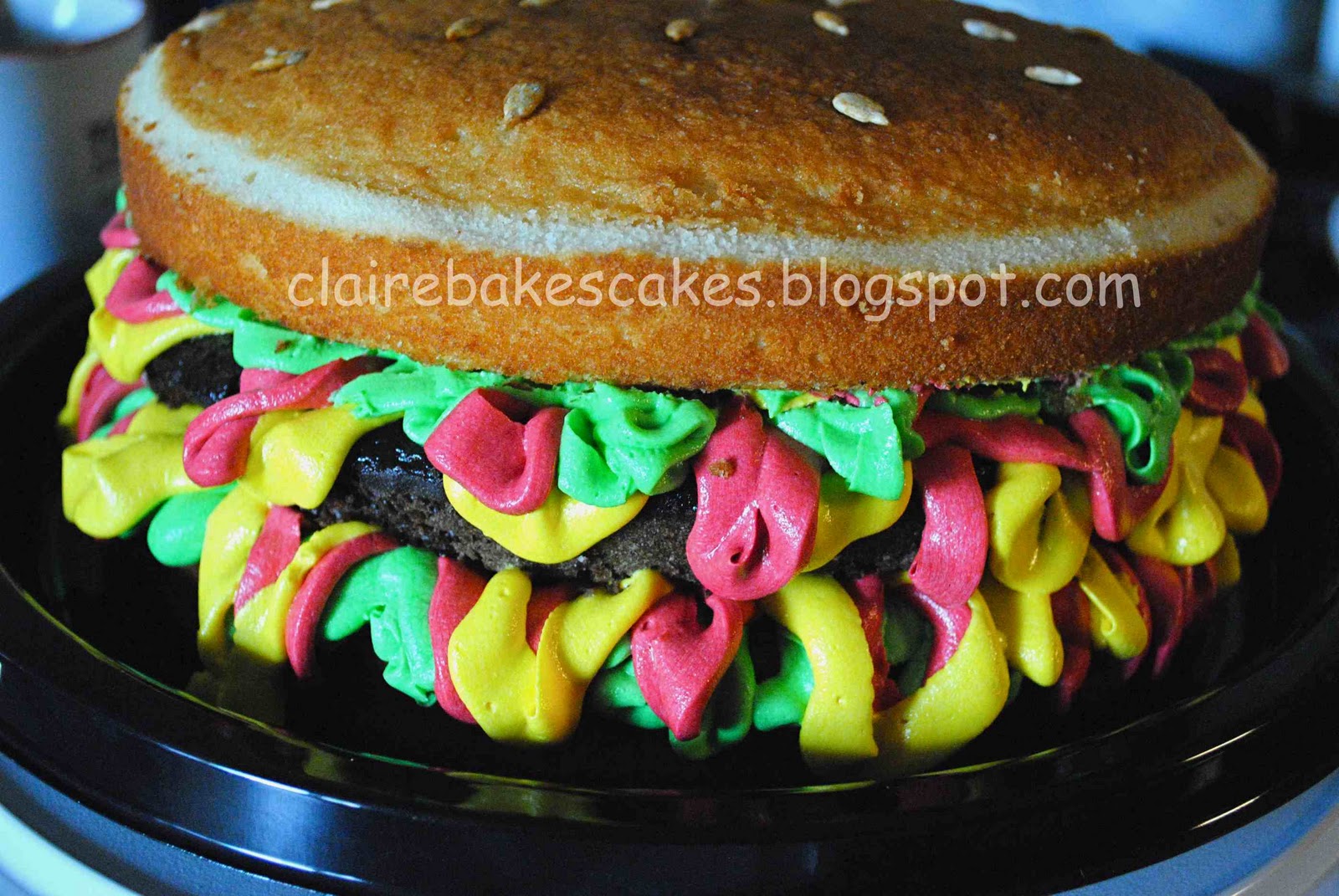 My Life as a MOM: Hamburger / Cheeseburger Cake - Recipe