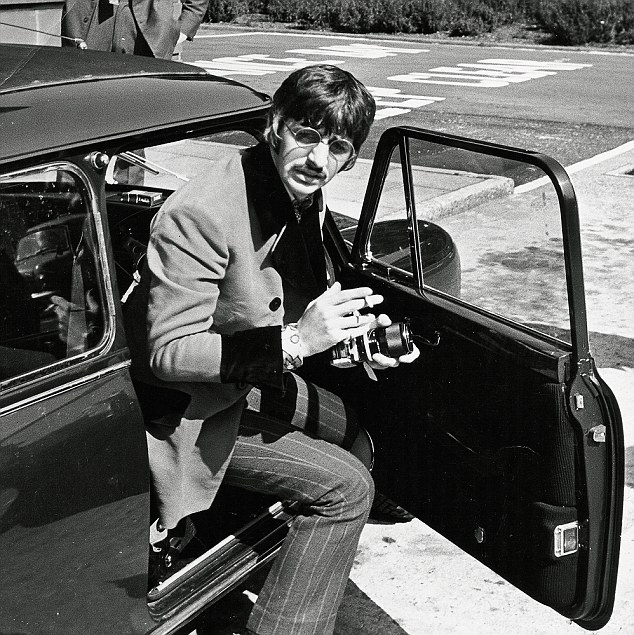 Beatles Mini-Cooper roundup, 1966