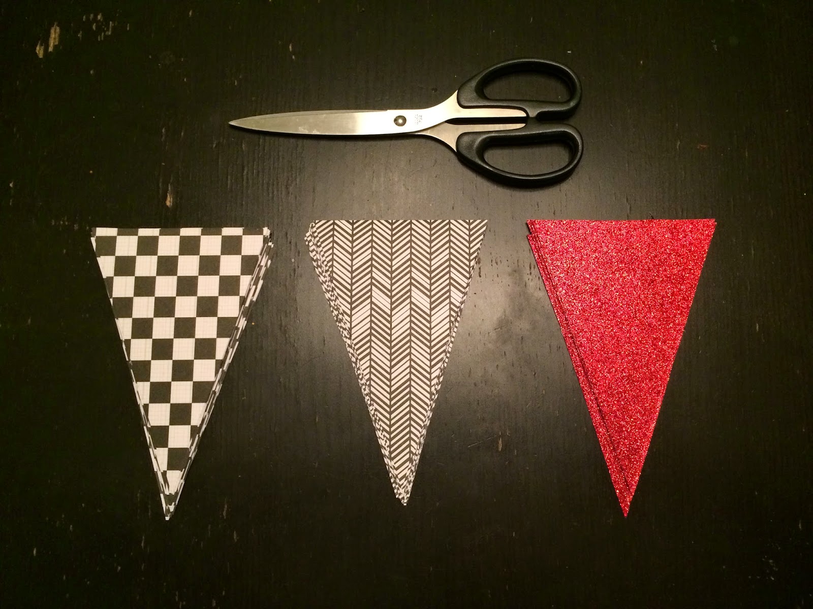Hawks and honey: How to make a SEWN Pennant Banner