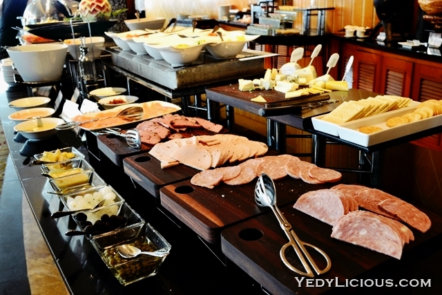 Breakfast Buffet at Pan Pacific Manila Hotel | YedyLicious Manila Food ...
