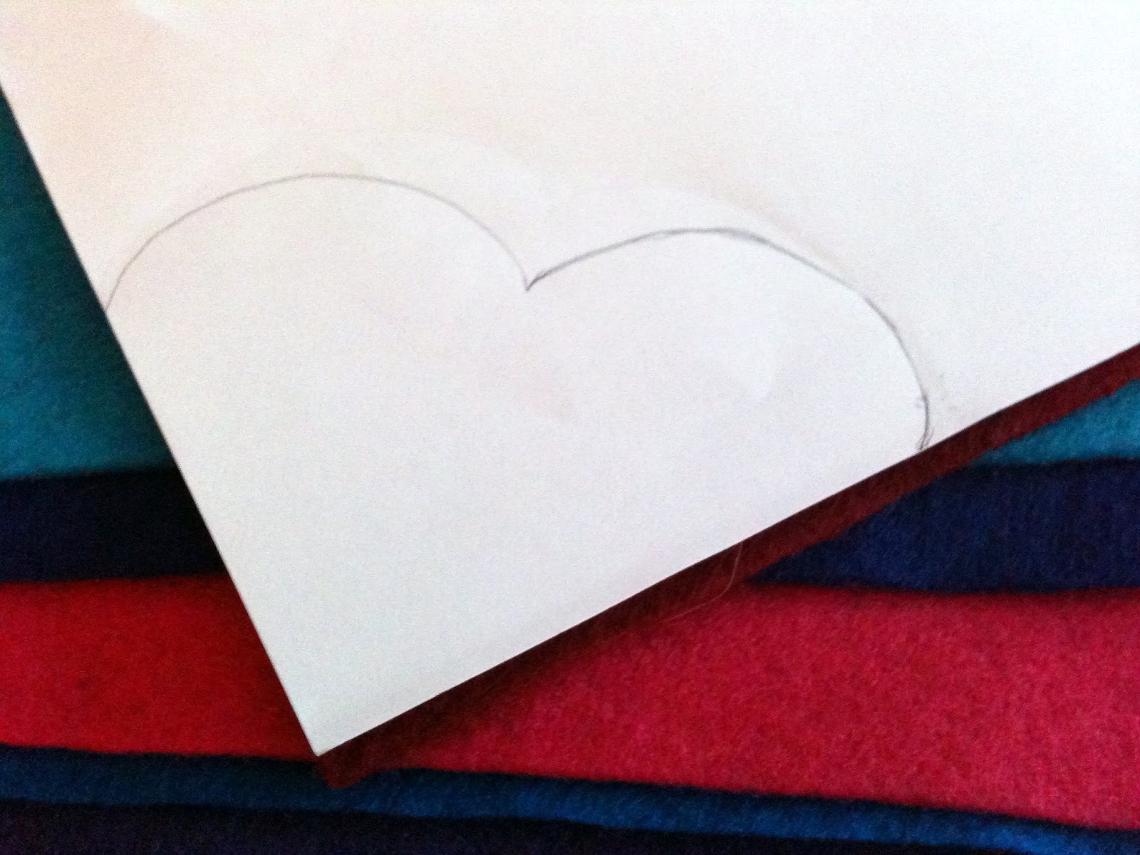 Holly Goes Lightly: DIY Felt Heart Bookmark