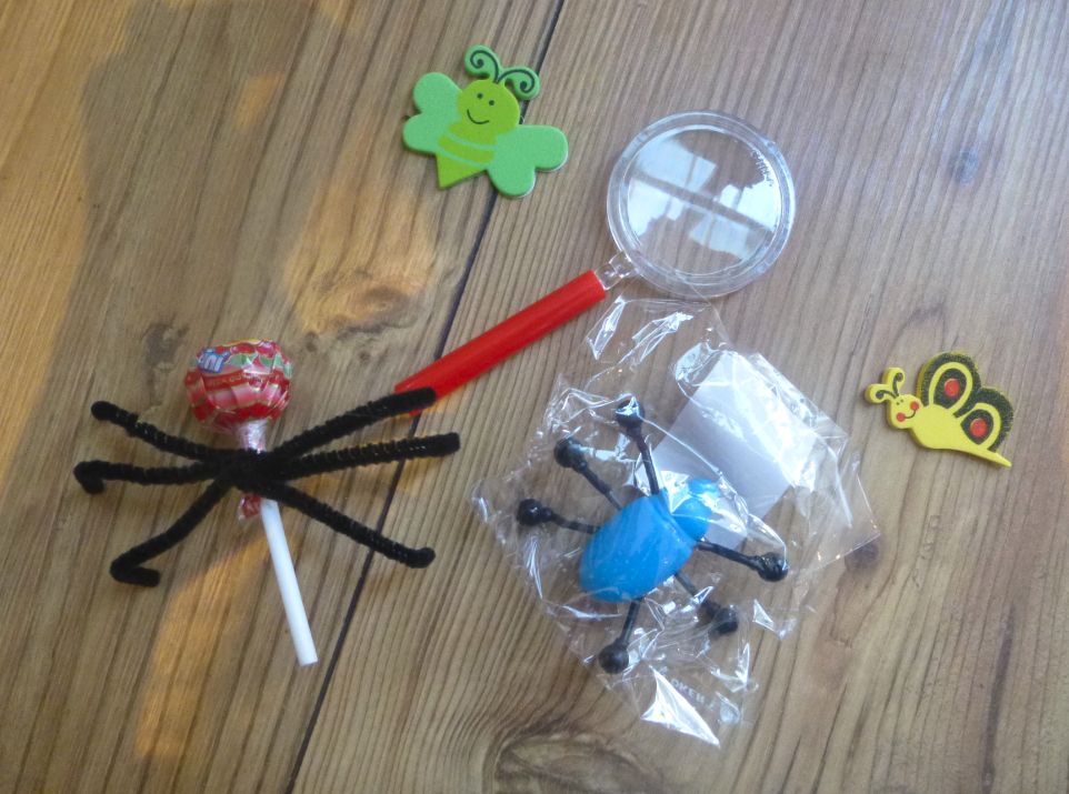 Jovial Spondoodles: Eden's 3rd Mini Beasts Party