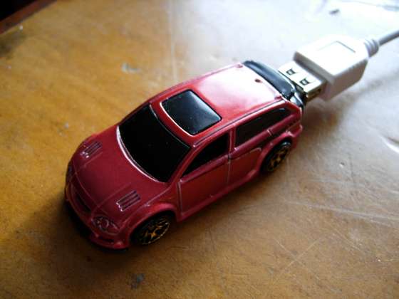 DIY Hot wheels USB: DIY Hot Wheels USB - SUV