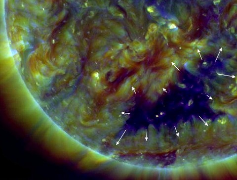 Viento solar emitido al espacio por el Sol | Enigmas y Misterios
